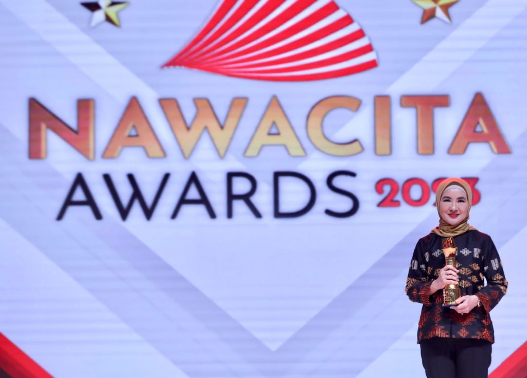 Berkontribusi Untuk Kemandirian Ekonomi Nasional, Dirut Pertamina Raih Penghargaan Nawacita ...