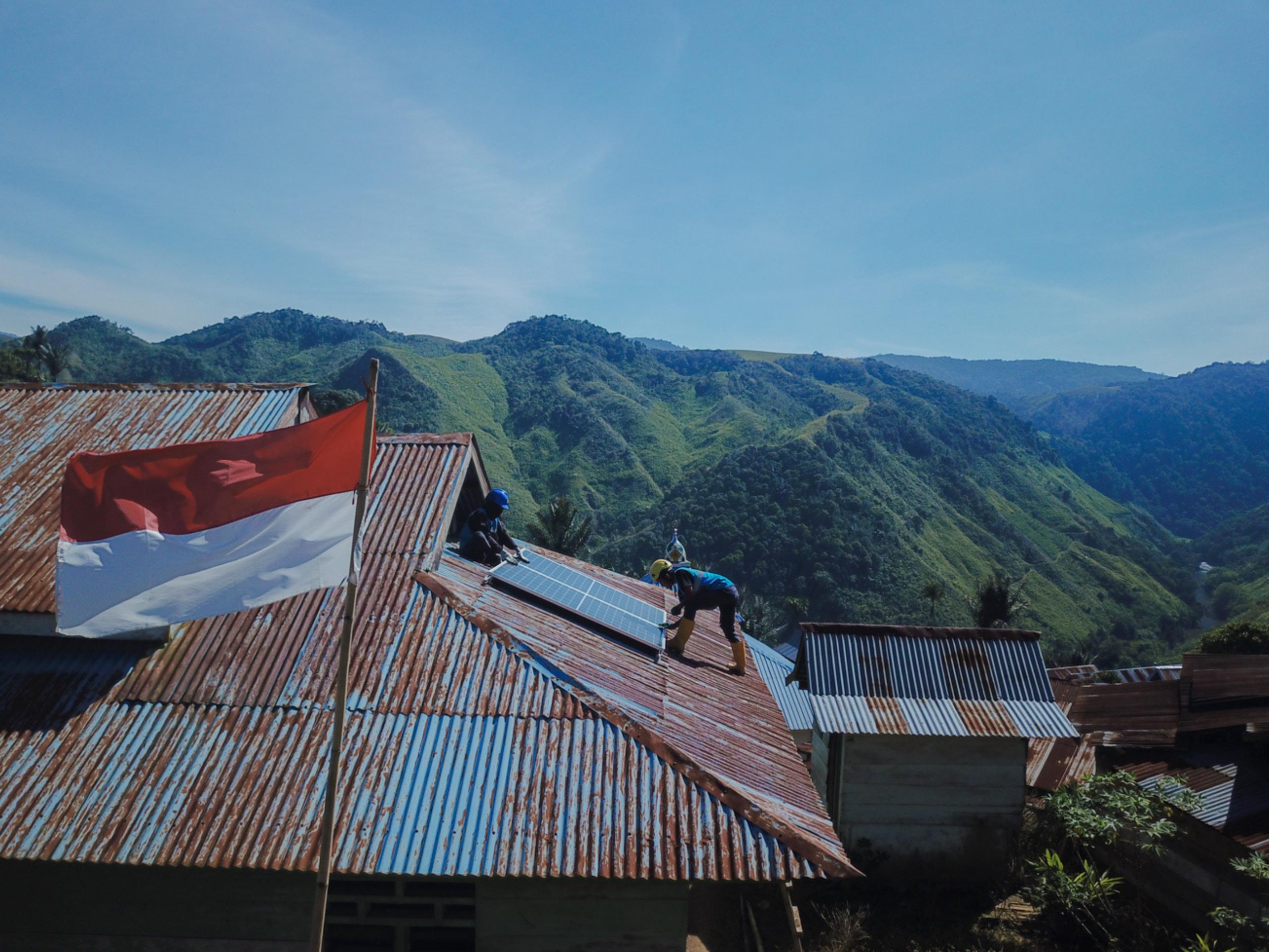 Kado Istimewa Kemerdekaan, PLN Hadirkan Listrik Ramah Lingkungan ke ...